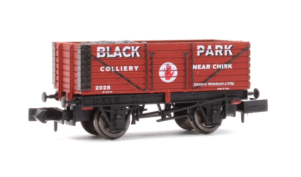 Dapol 7 Plank Wagon "Chirk" 2028 - Watching The Wheels